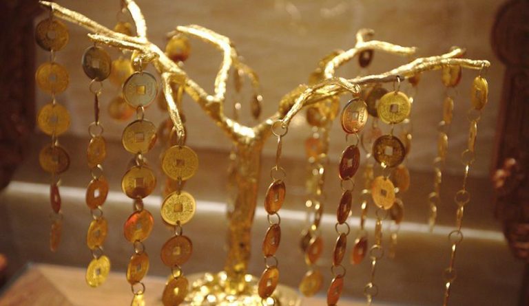 Myths and Legends: The Money Tree - Nspirement