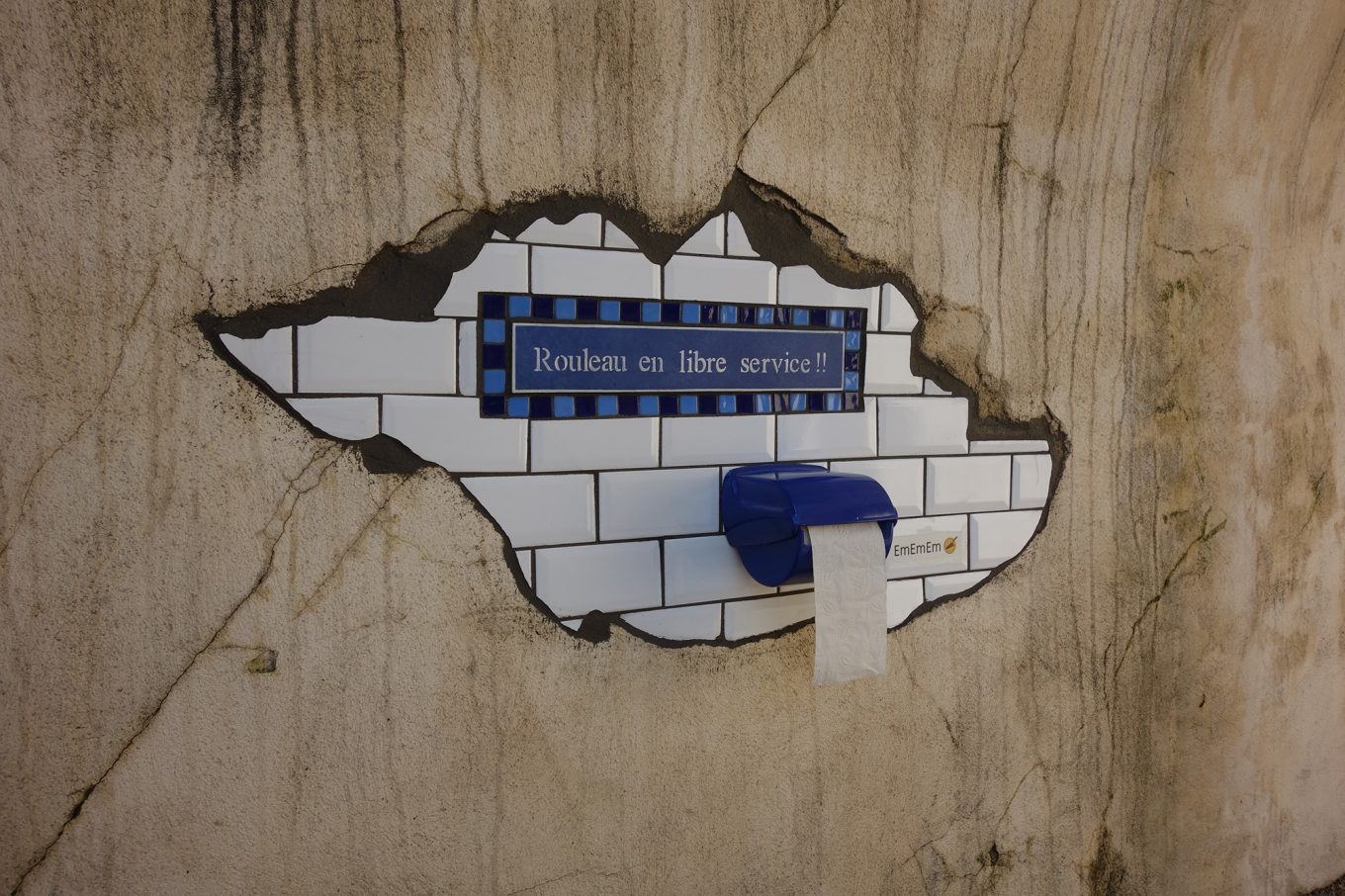 French Street Artist Ememem Transforms Cracks in Pavement Into Gorgeous ...