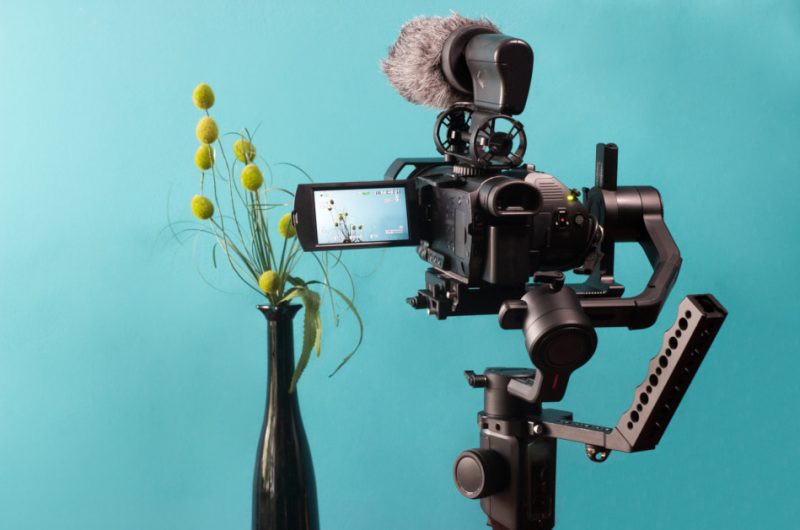 How to Star on Instagram Using Low-Budget Filming Techniques