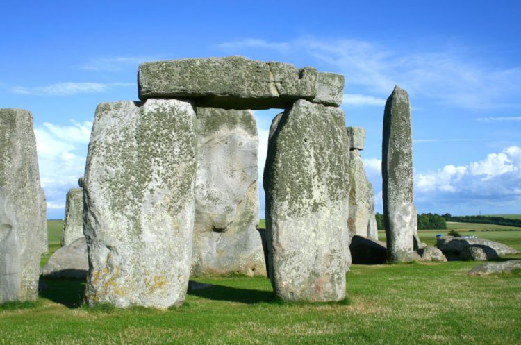 Are You Aware of the Incredible New Stonehenge Theory? - Nspirement