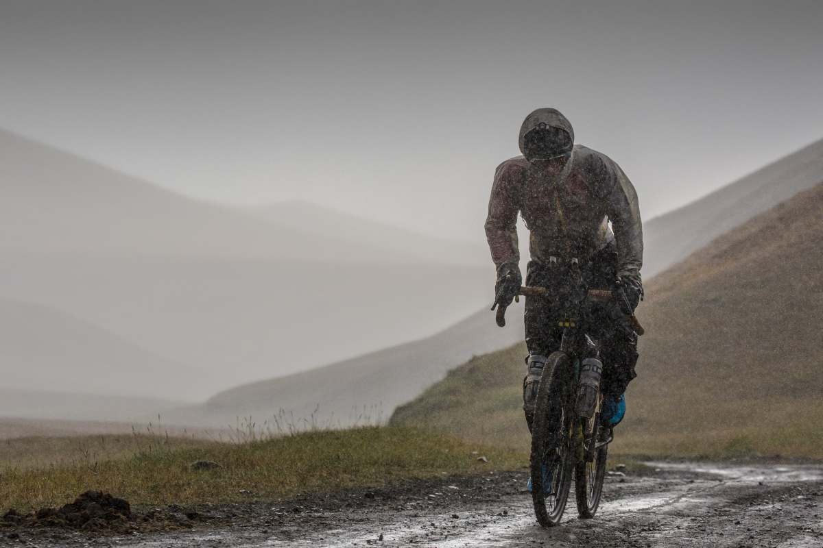 The Silk Road Mountain Race Is the World's Toughest Offroad Bike Race ...