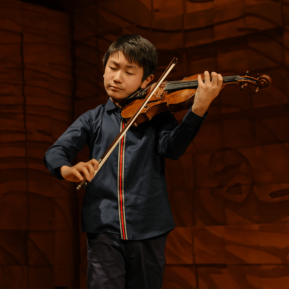 The Story of the Young Violin Prodigy Christian Li - Nspirement