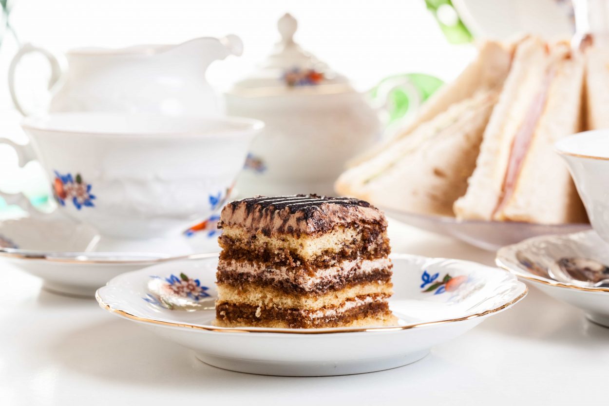 7 High Tea Etiquette Rules to Know - Nspirement