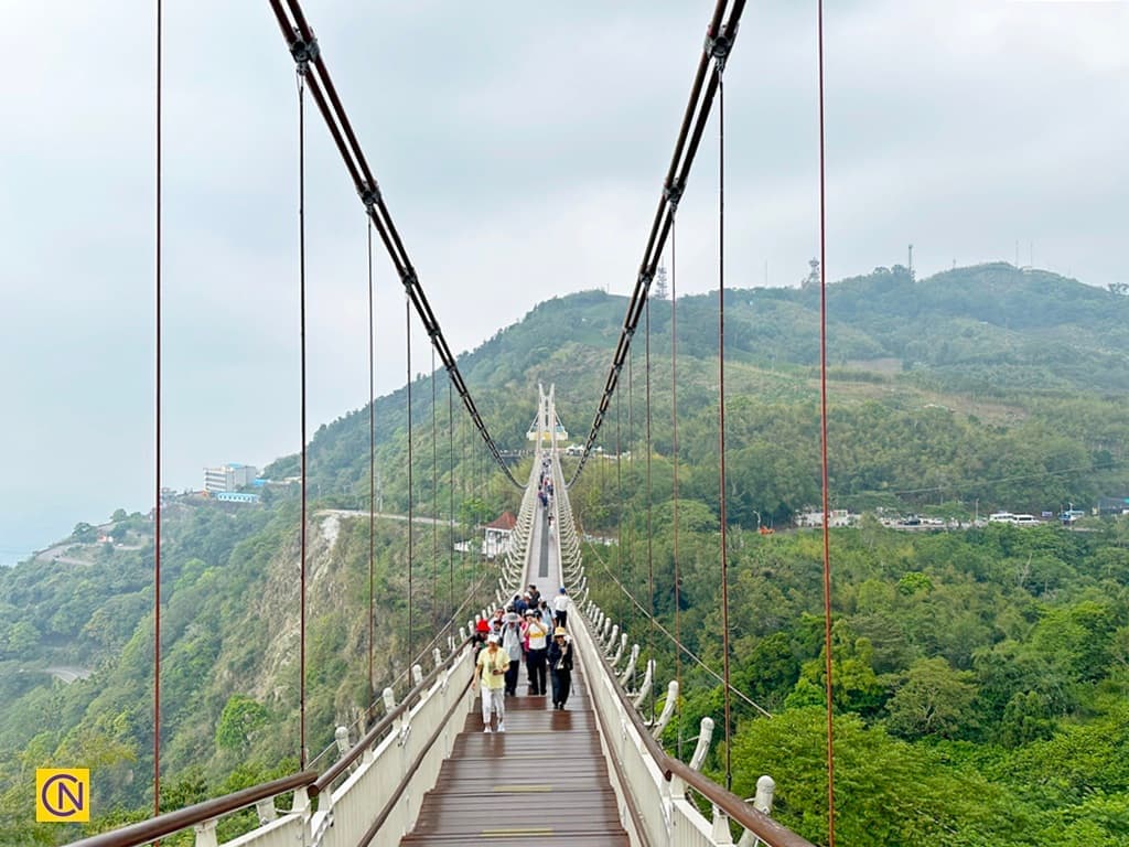 A Fascinating 'Smile Curve' in Taiwan: The Taiping Suspension Bridge ...