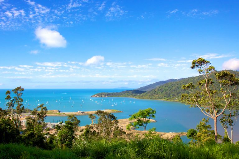 8 Tips for Travelers Visiting Airlie Beach in Queensland, Australia ...