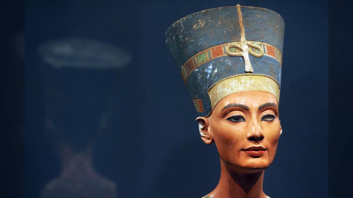Dorothy Eady: A Woman Reincarnated as an Ancient Egyptian Priestess ...