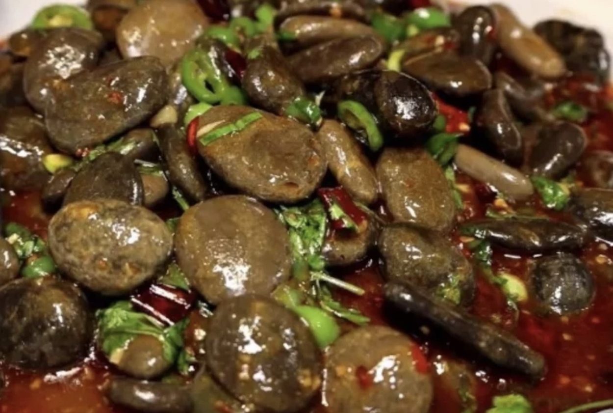 Stir-Fried Pebbles: Chinese Vendors Are Making a Dish Made of Stones ...