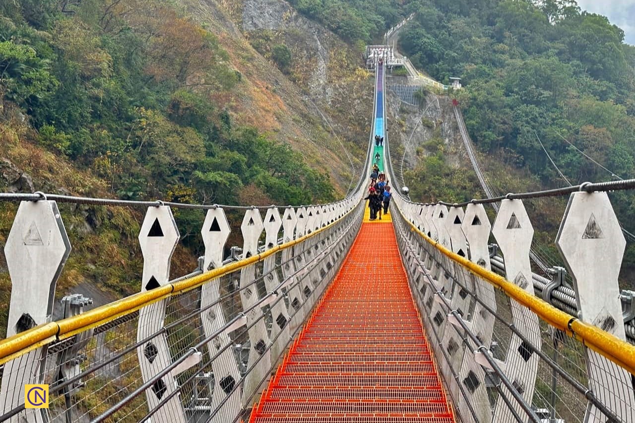 The Shuanglong Rainbow Suspension Bridge in Taiwan - Nspirement